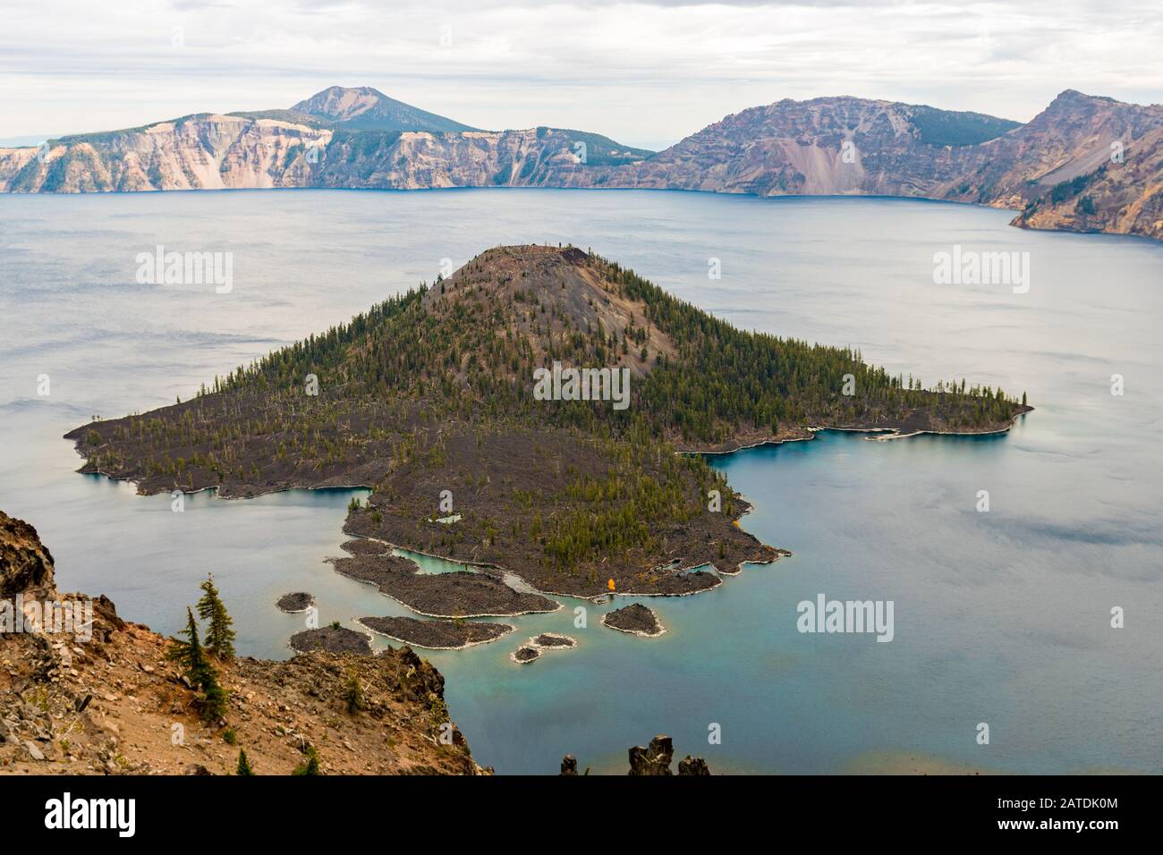 Views of Wizar Island from The Watchman lookout point in Crater Lake ...