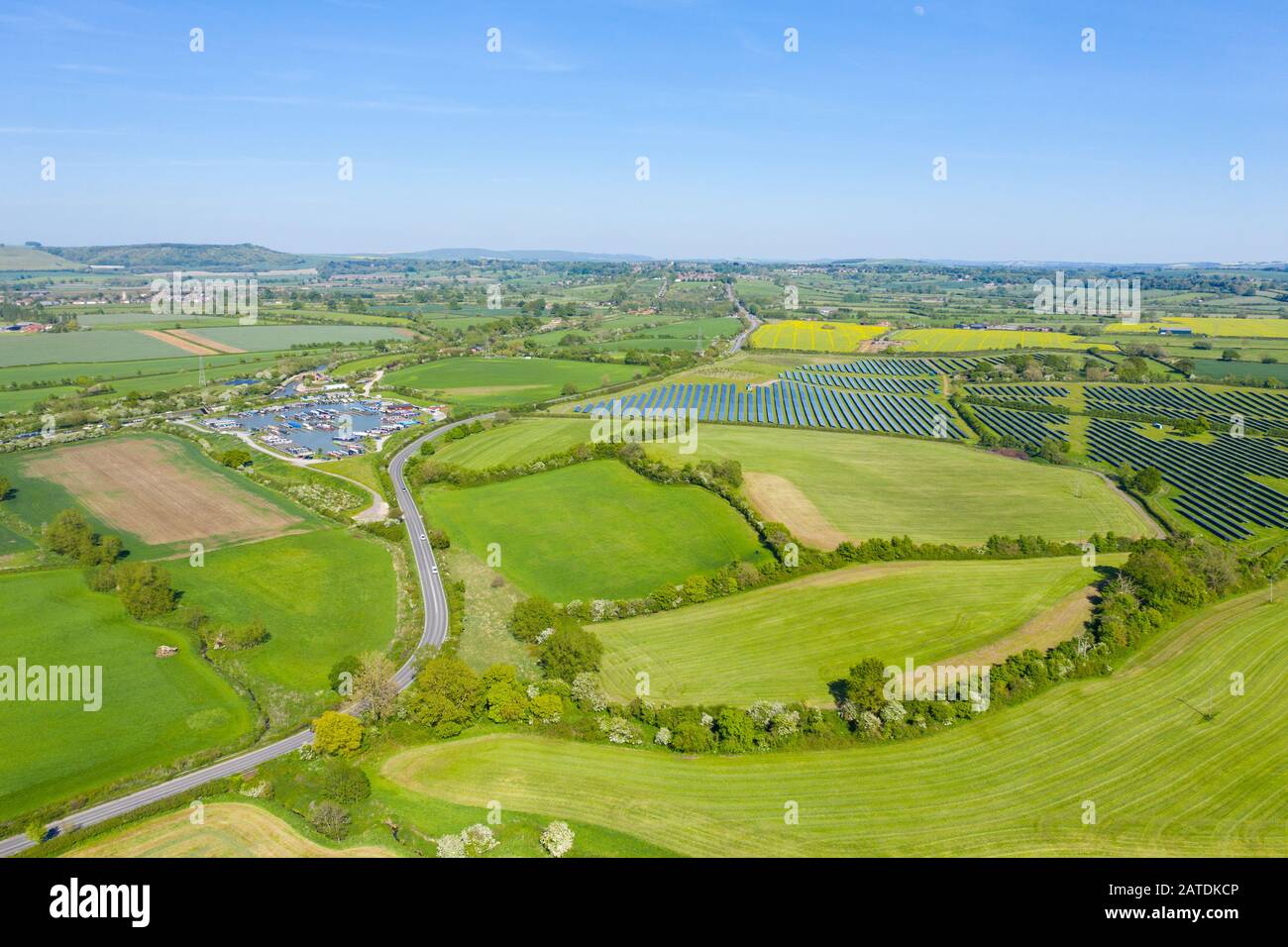 Kennet and avon canal aerial hi-res stock photography and images - Alamy