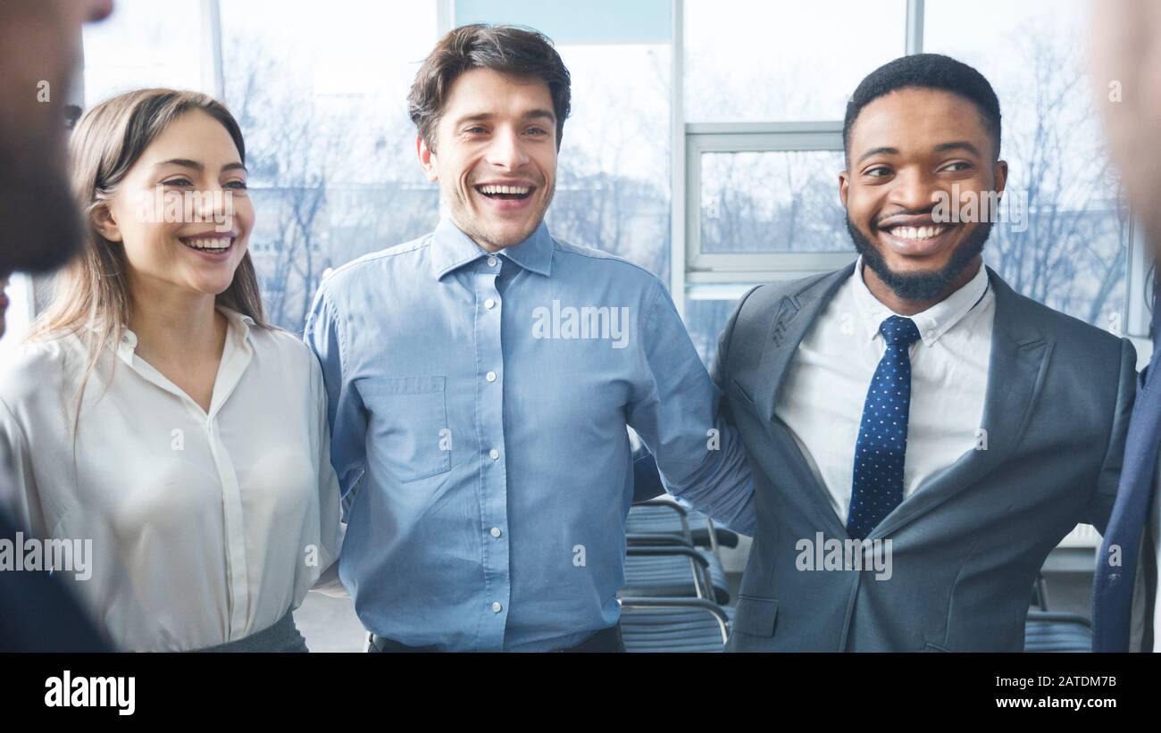 Team building seminar hi-res stock photography and images - Alamy