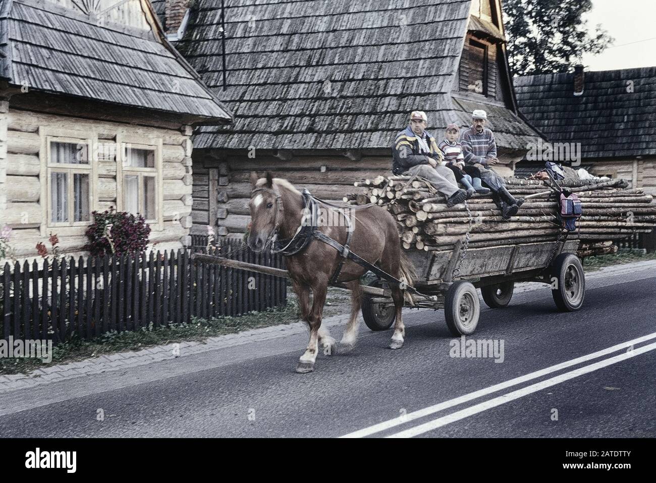 Cart work labour hi-res stock photography and images - Alamy