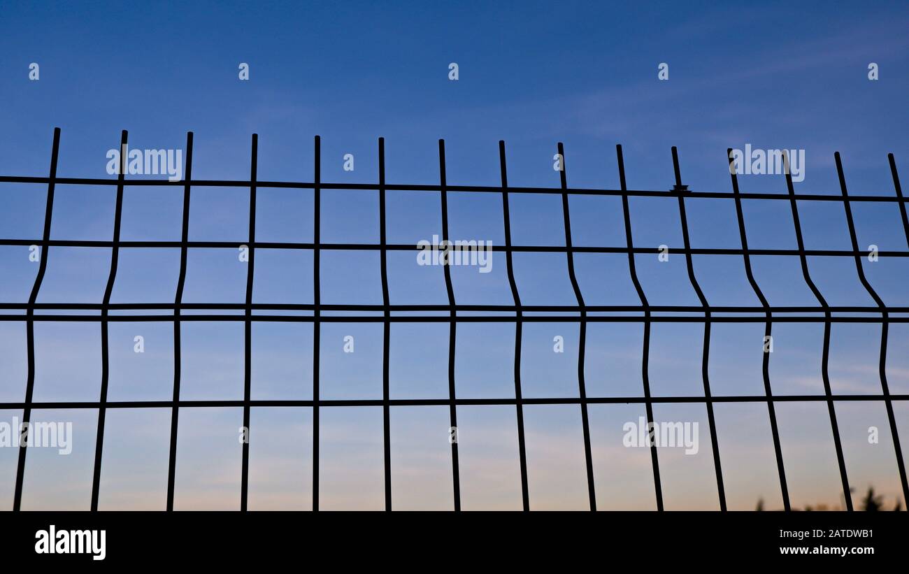 Fence beach barbed wire hi-res stock photography and images - Alamy