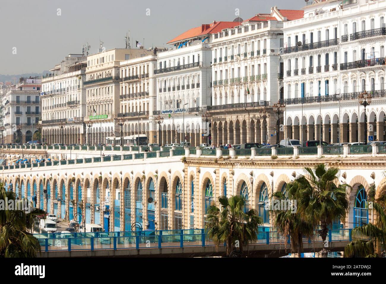 The Algiers waterfront or Promenade des Sablettes is an iconic view ...