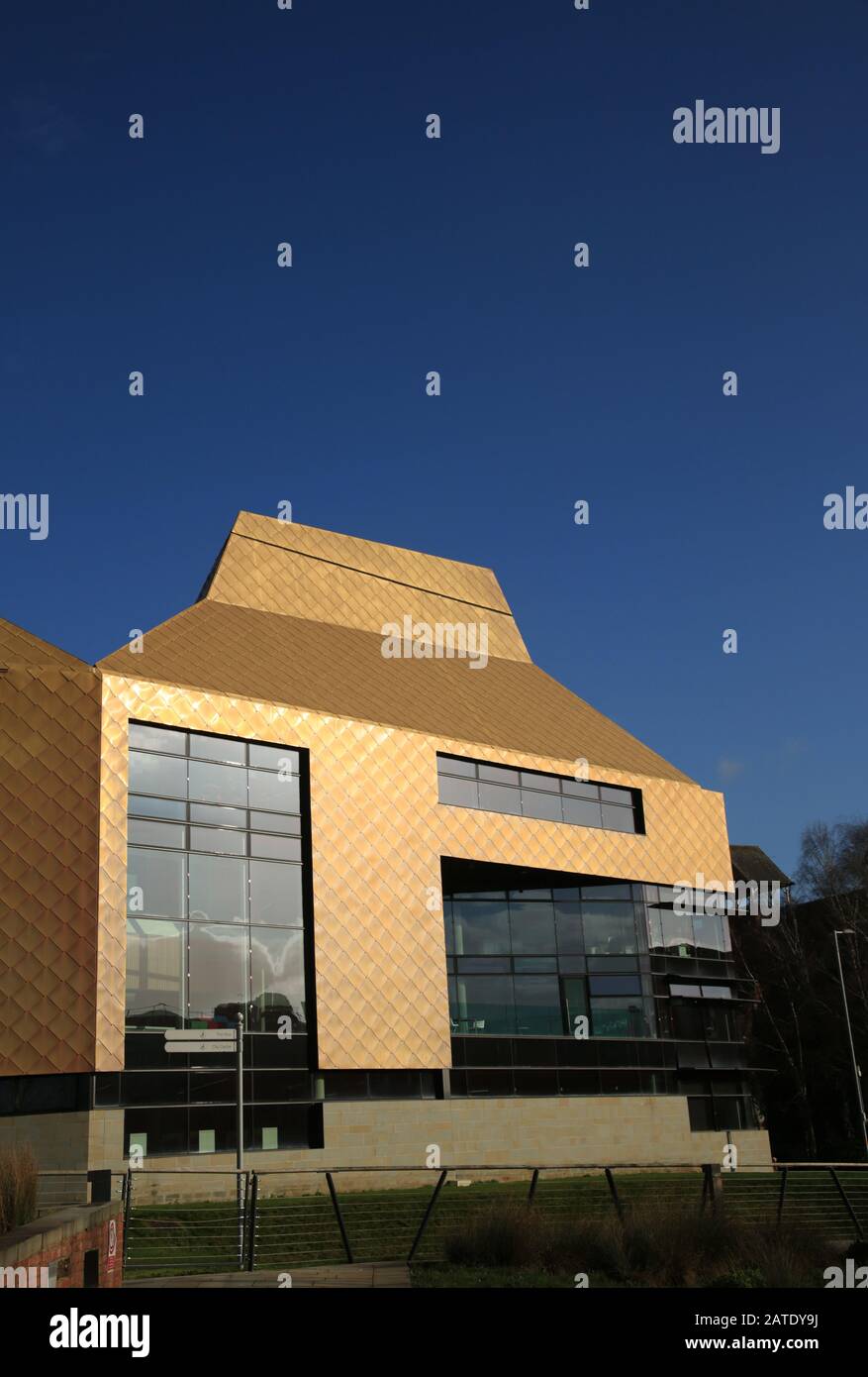 Public library uk hi-res stock photography and images - Alamy