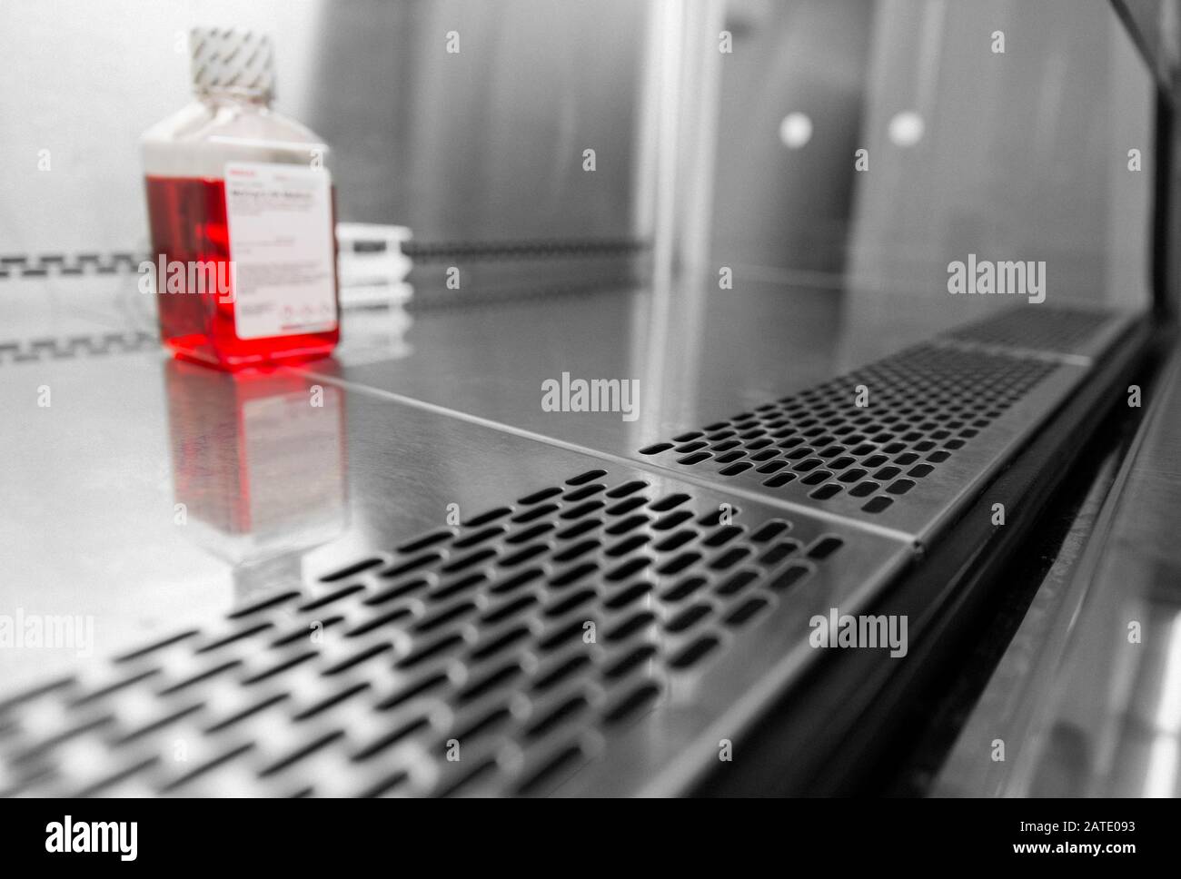 Sterile hood hi-res stock photography and images - Alamy