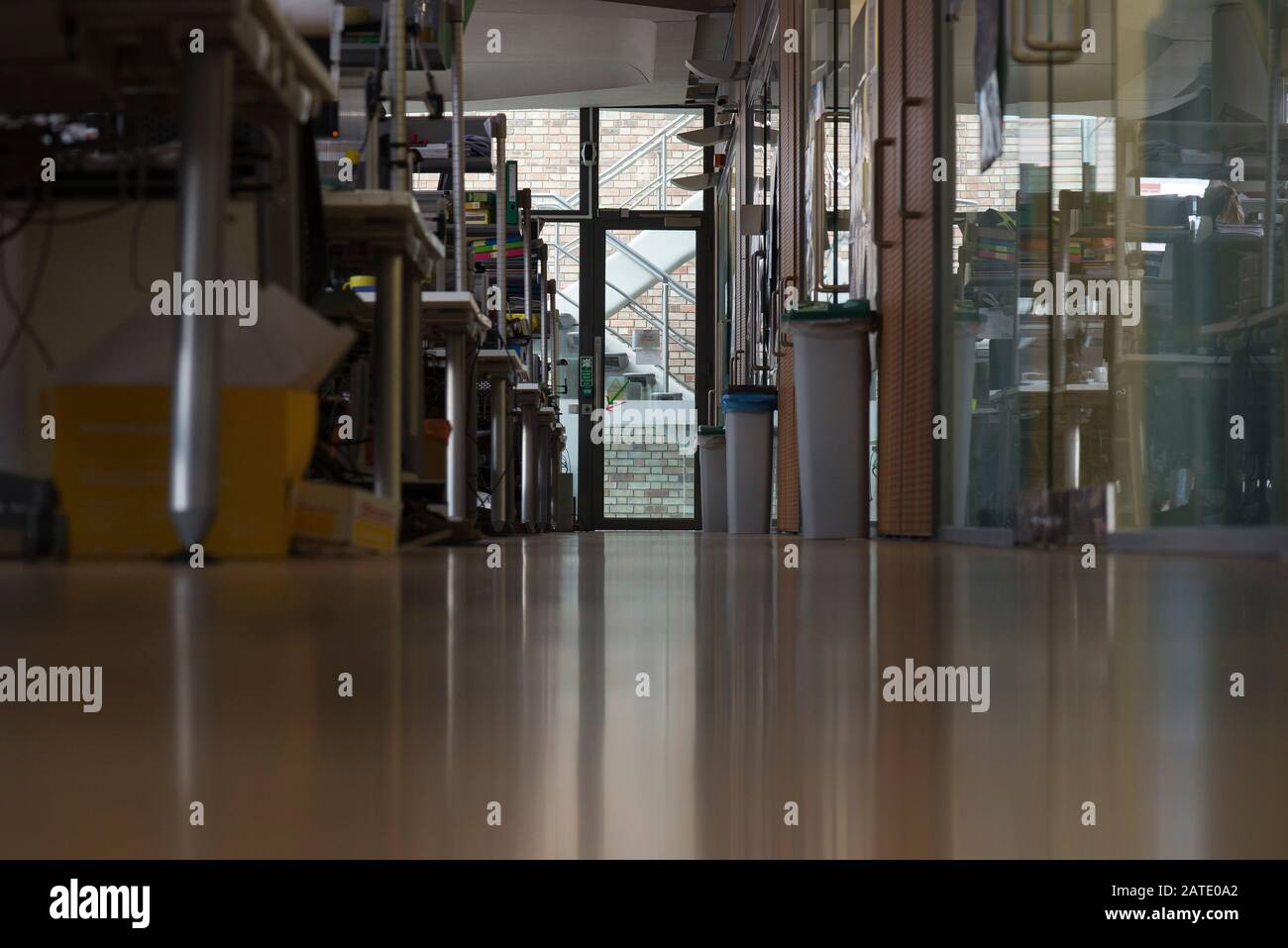 Lab glass door hi-res stock photography and images - Alamy