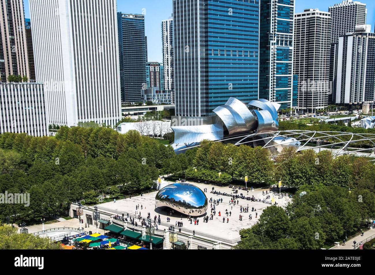 Downtown Chicago cityscape of Millenium park. Aerial view of Millenium ...