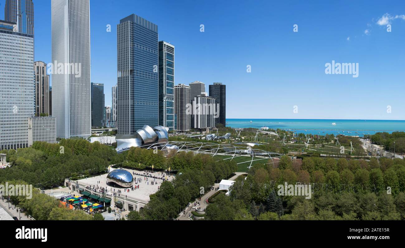 Downtown Chicago cityscape of Millenium park. Aerial view of Millenium ...