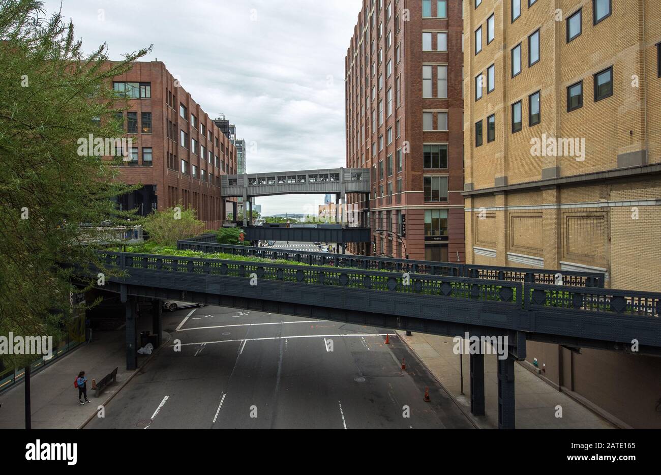 HIgh Line. Urban public park on an historic freight rail line, New York ...