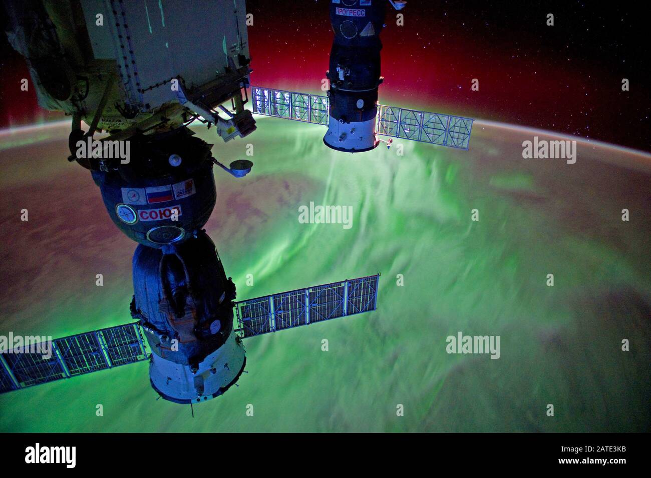 ISS - 24 Apr 2017 - The Southern Lights - Aurora Australis - as seen by ...