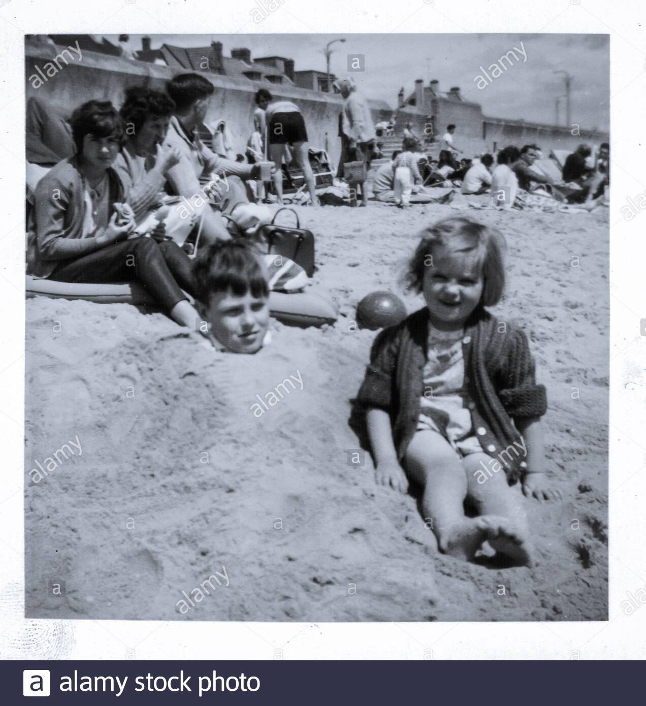 Beach Holiday 1960s High Resolution Stock Photography and Images - Alamy