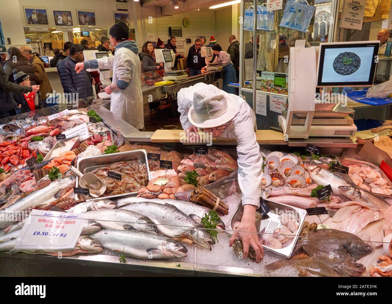 Fish hygiene hi-res stock photography and images - Alamy