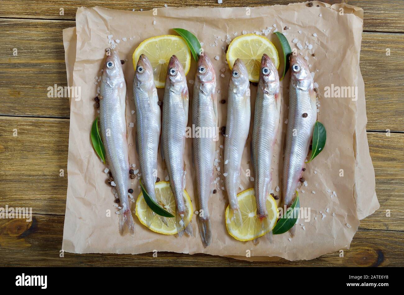 Silver flat fish sea hi-res stock photography and images - Alamy