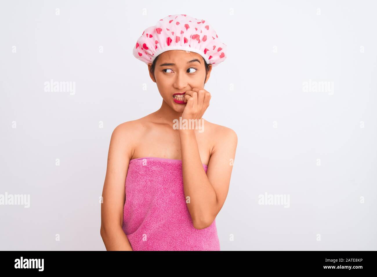 Young woman towel embarrassed hi-res stock photography and images - Alamy