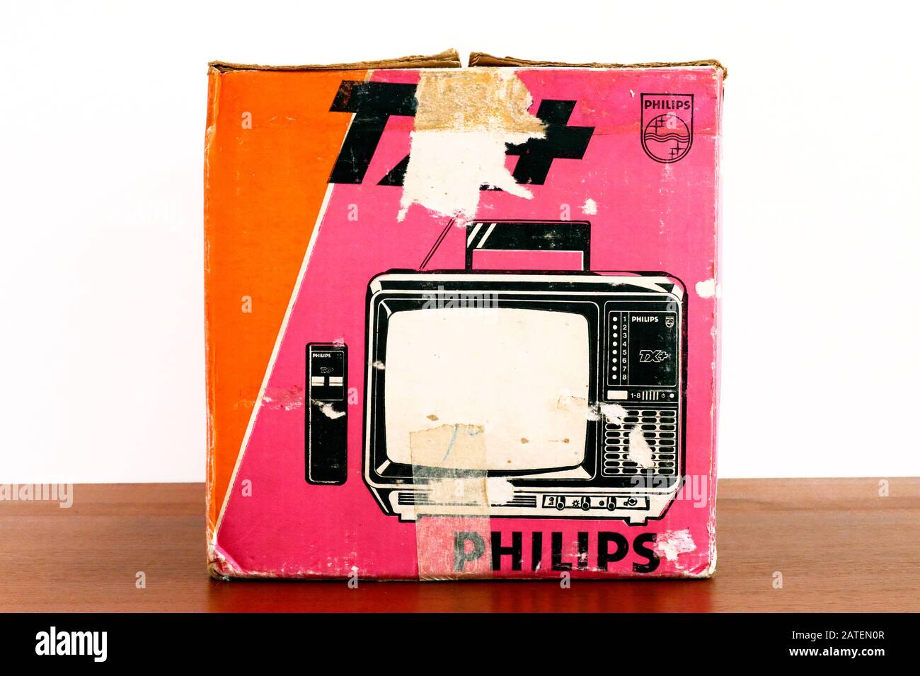 Cardboard Box of 1970s Retro Old PHILIPS Philetta TX+ 12B912 TV. The ...