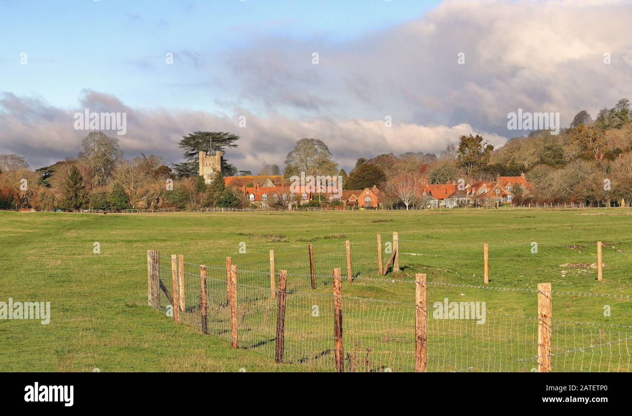 Hambleden village hi-res stock photography and images - Alamy