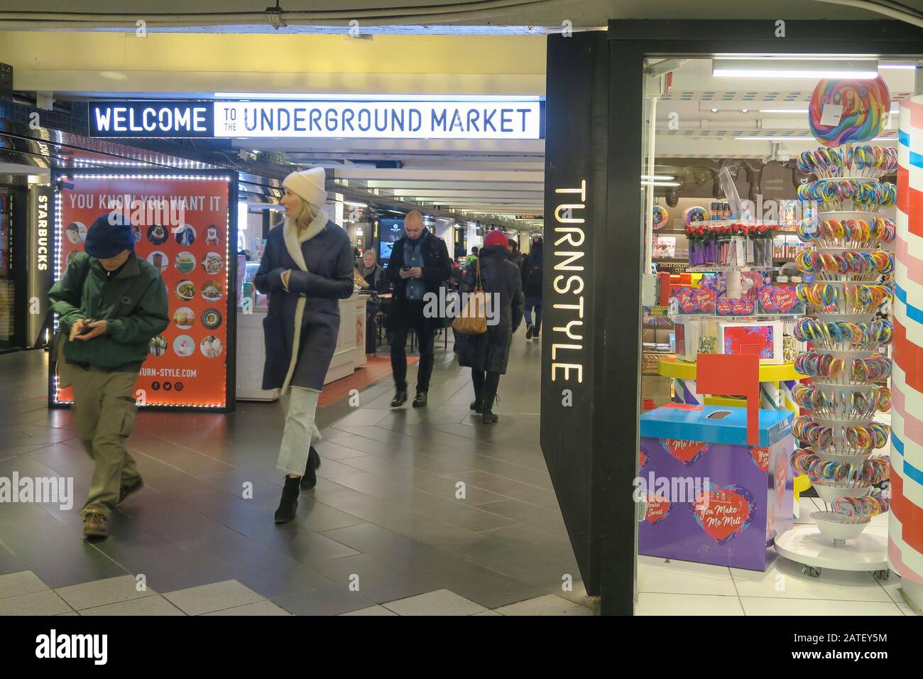 Turnstyle hi-res stock photography and images - Alamy