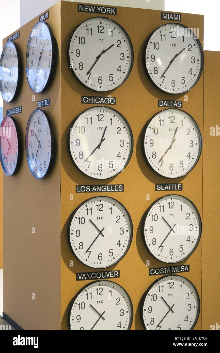 Time zones hi-res stock photography and images - Alamy