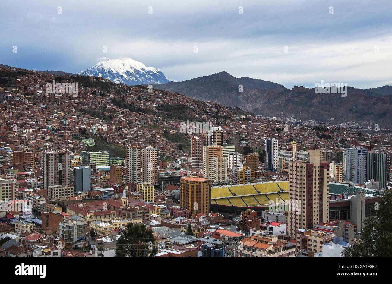 Panorama of City of La Paz Bolivia from Killi Killi Viewpoint. Beatiful ...