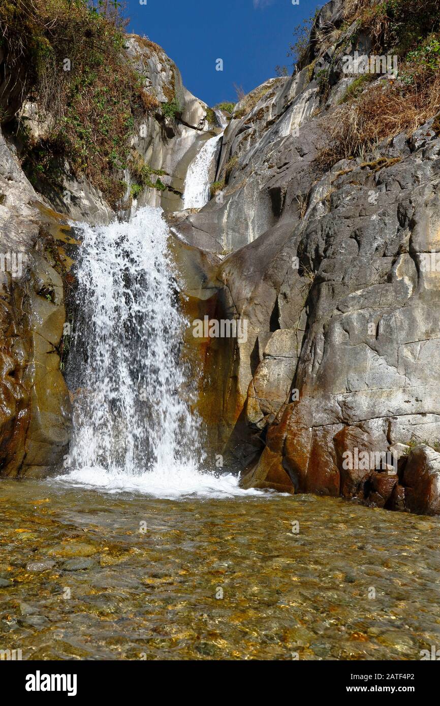 Beautiful sunset view of the Palacala waterfall in the San Jerónimo de ...