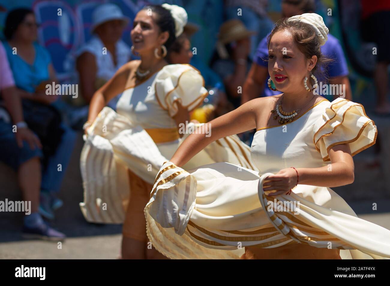 Group of dancers of Africa descent (Afrodescendiente) performing at the ...