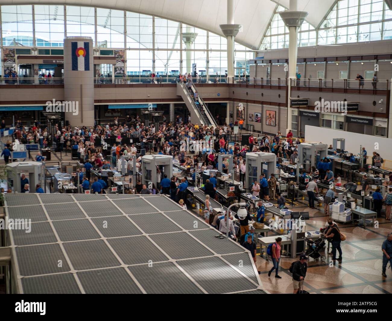 Denver international airport busy hi-res stock photography and images ...
