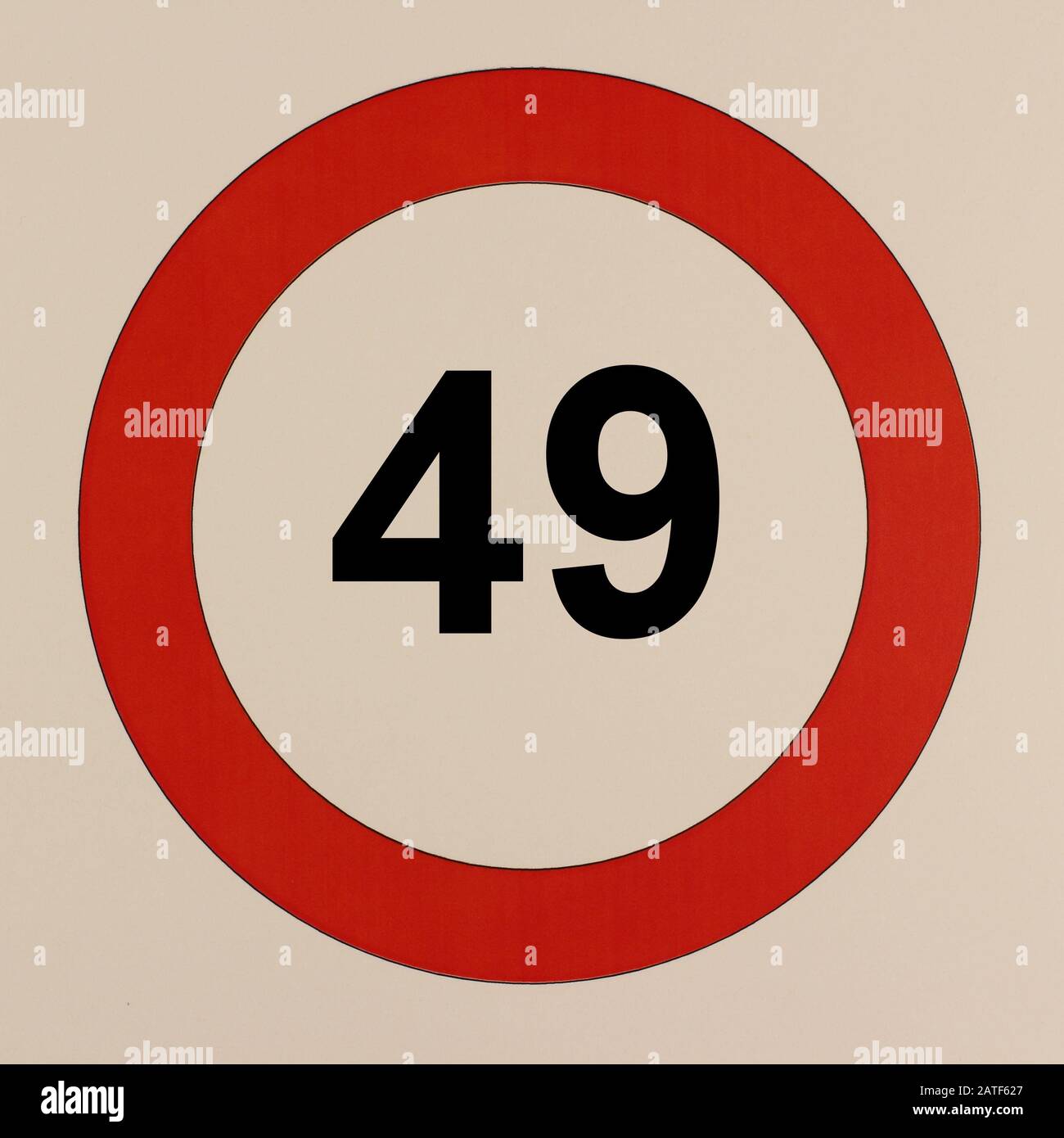 Illustration des Straßenverkehrszeichens "Maximalgeschwindigkeit 49 km ...