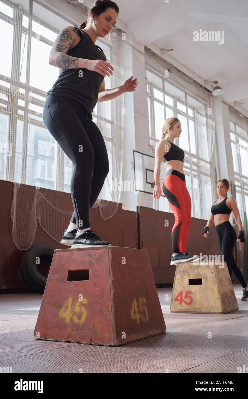 Jumping exercises hi-res stock photography and images - Alamy