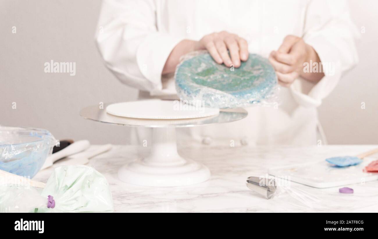 Stacking cake layers create hi-res stock photography and images - Alamy