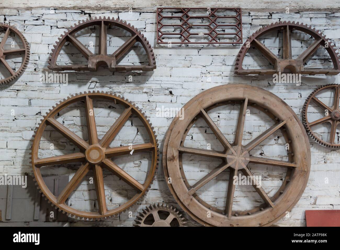 Casting patterns for making cast iron industrial gears and pullies at ...