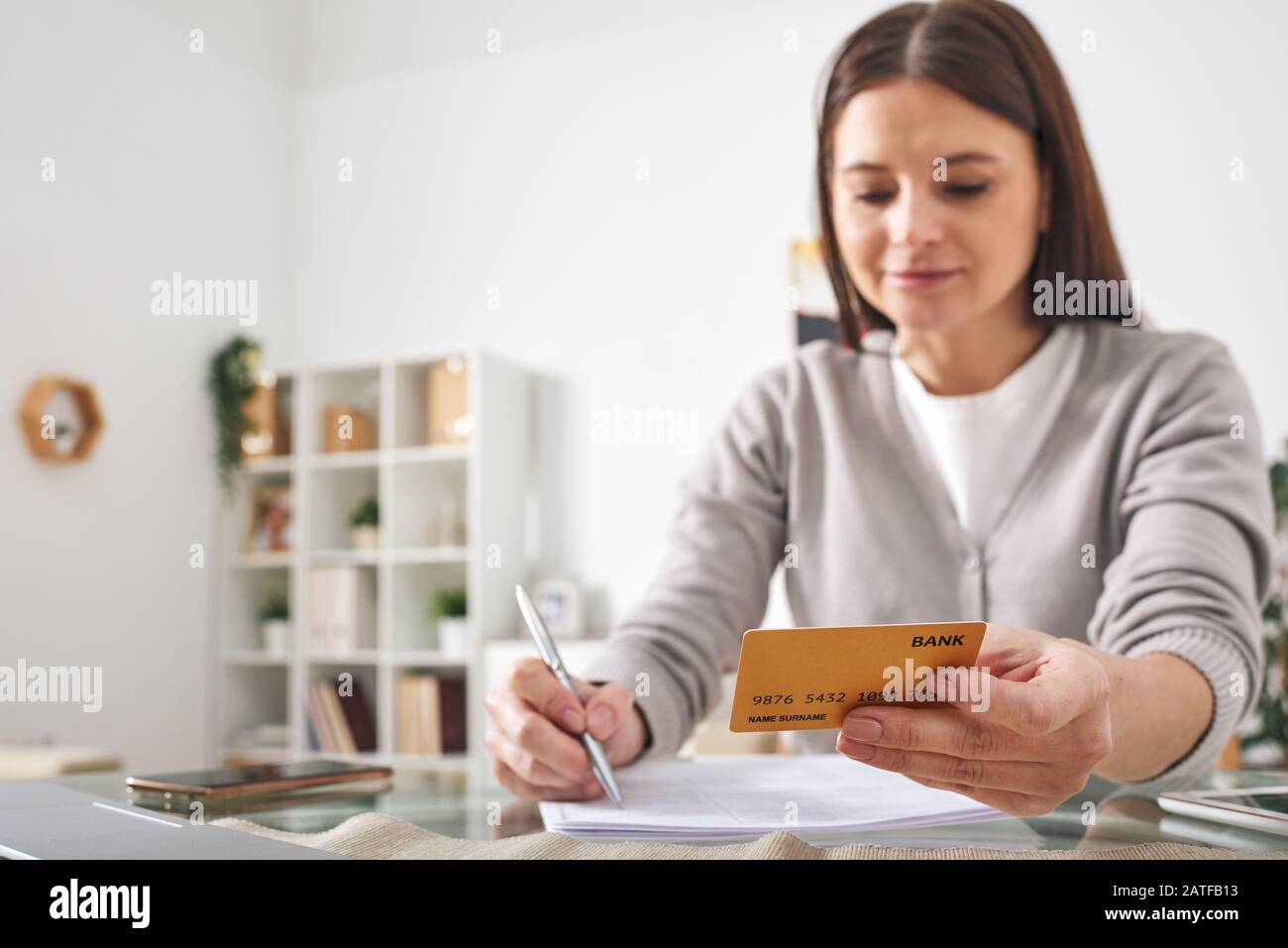 Card writing hi-res stock photography and images - Alamy