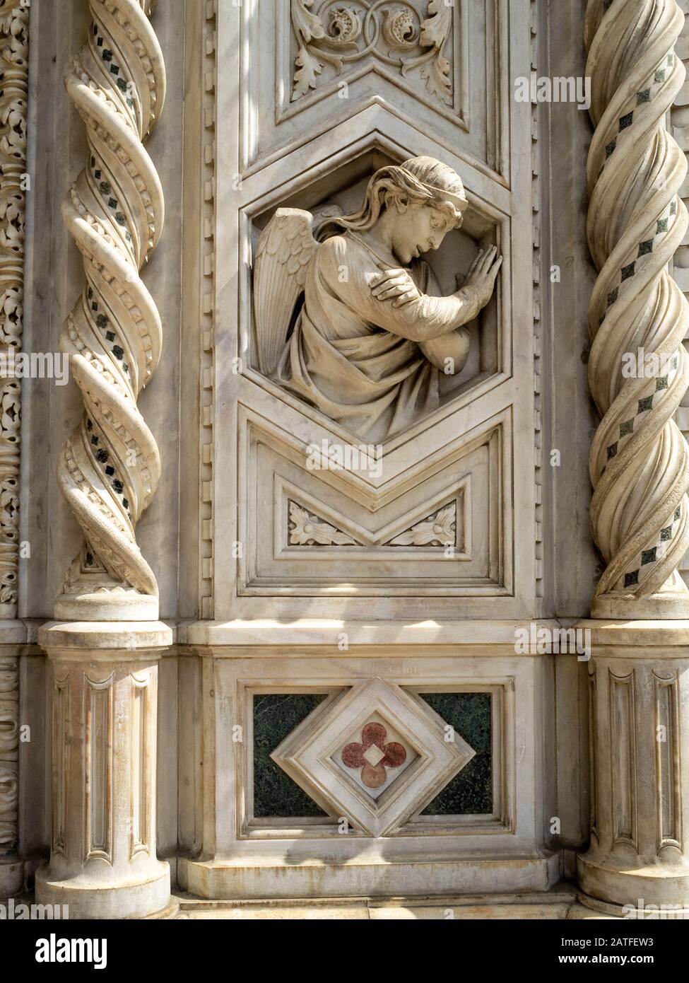 Carving on rock hi-res stock photography and images - Alamy