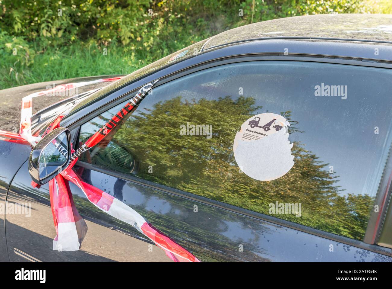 Injury sticker hi-res stock photography and images - Alamy