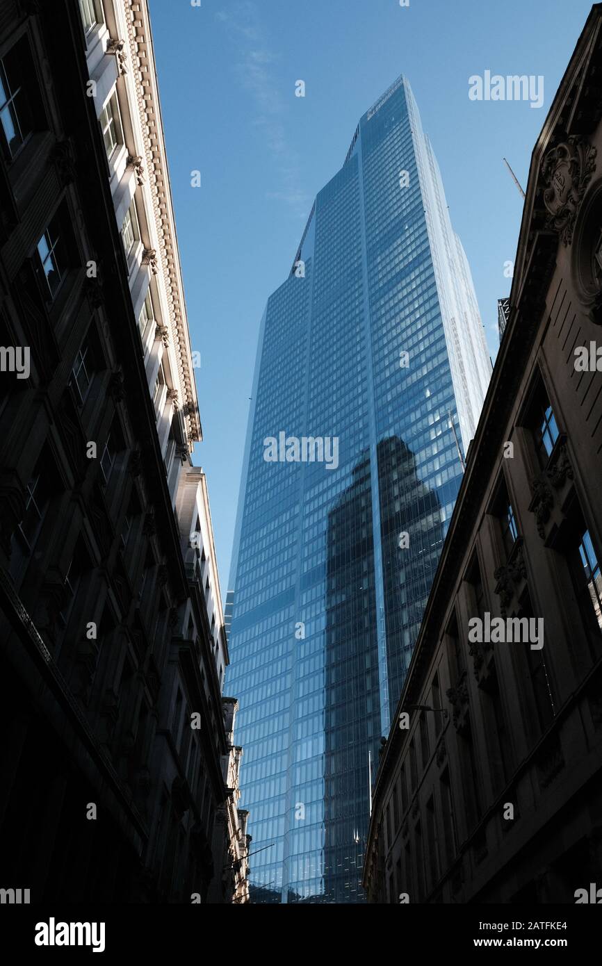 Modern architecture seen from Threadneedle Street, London, United ...