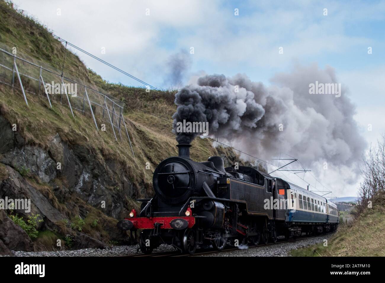Old steam train loco locomotive hi-res stock photography and images - Alamy