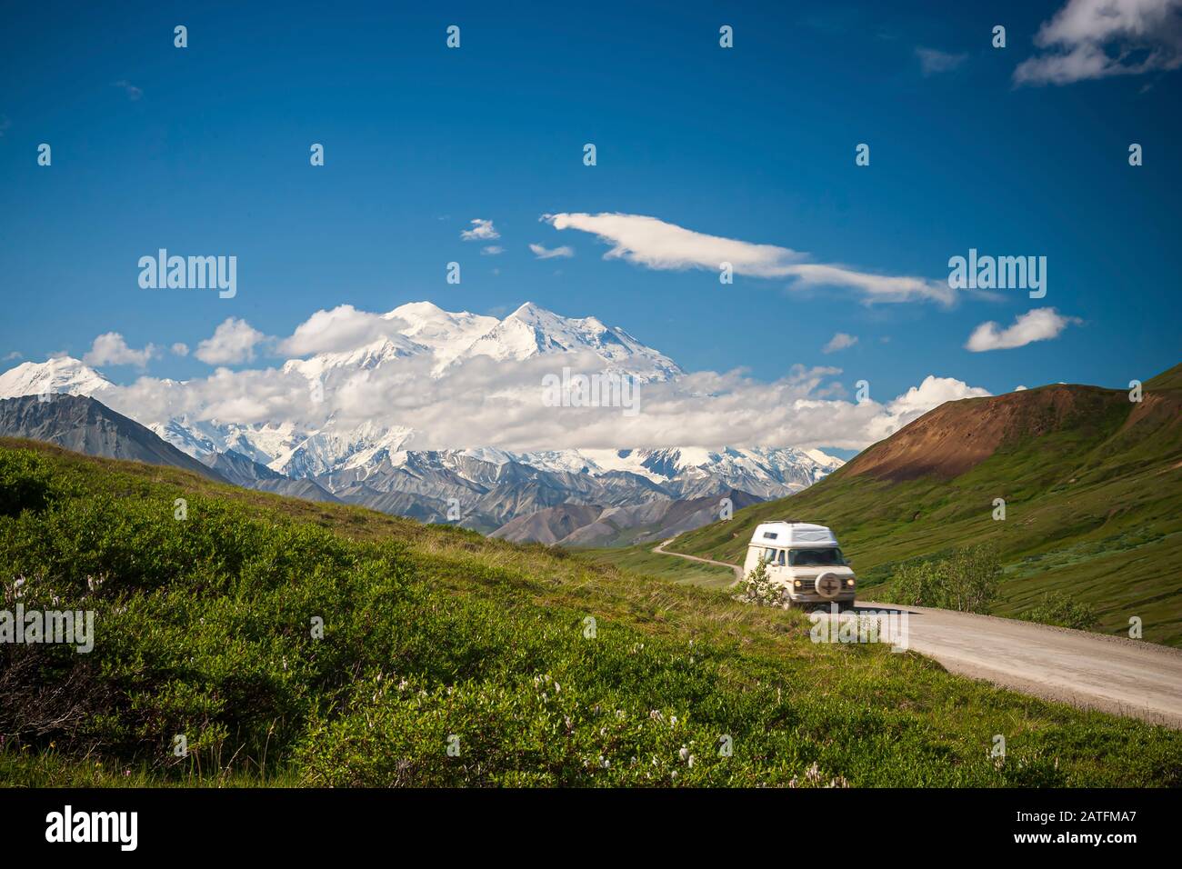 Thorofare pass denali hi-res stock photography and images - Alamy
