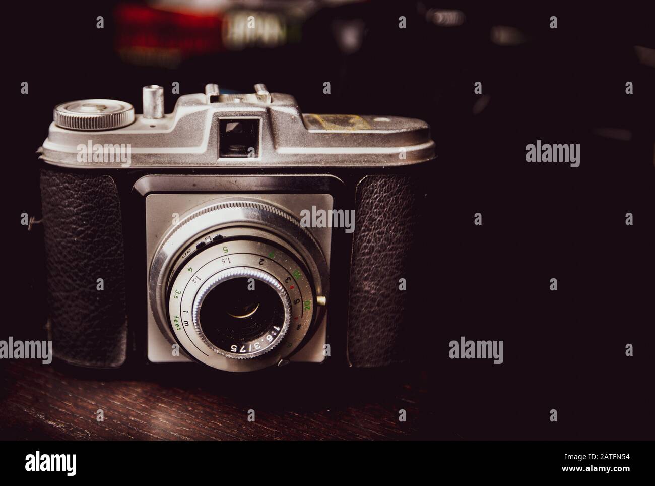 Old vintage camera frame hi-res stock photography and images - Alamy