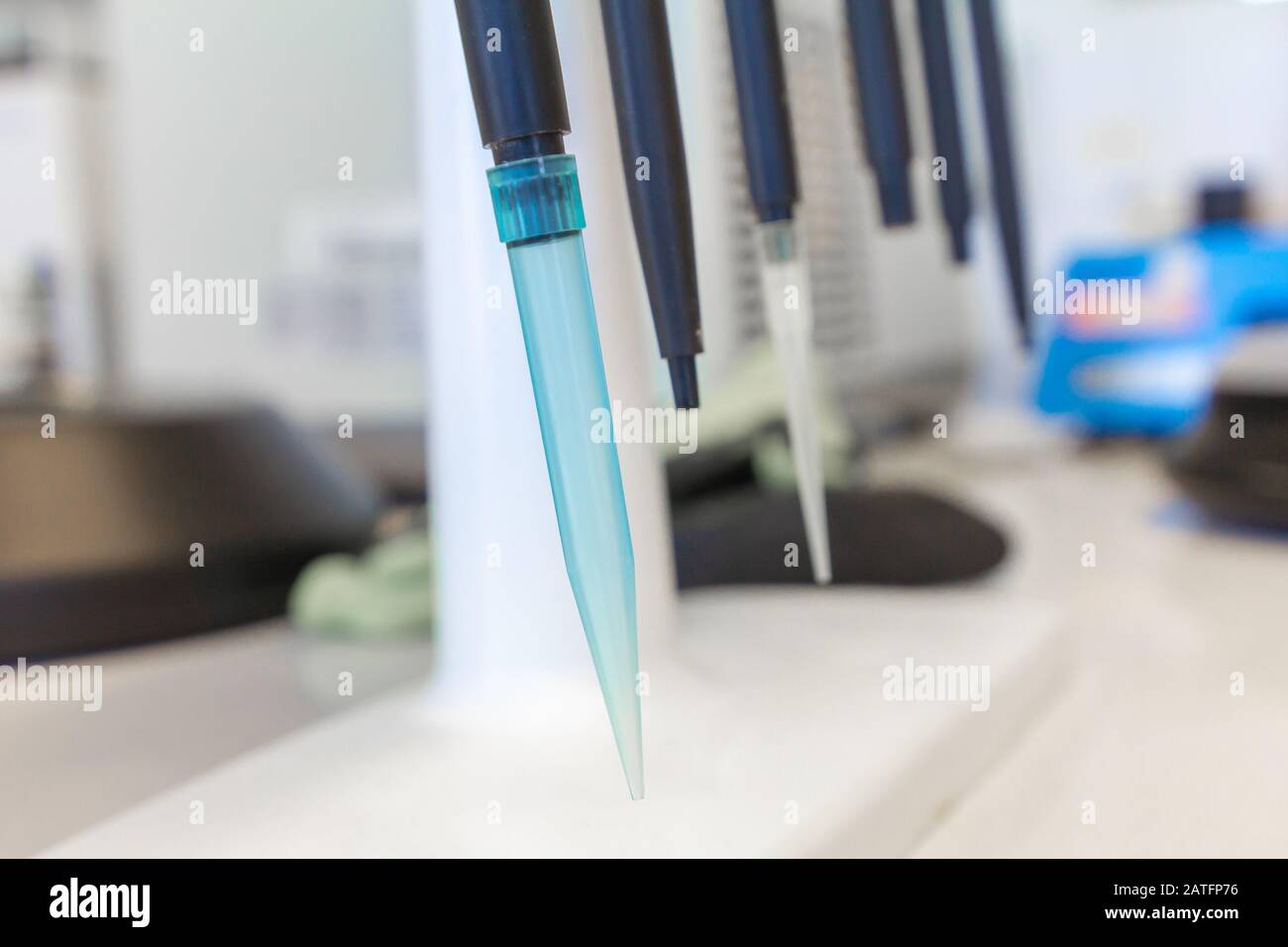Laboratory chemistry tools hi-res stock photography and images - Alamy