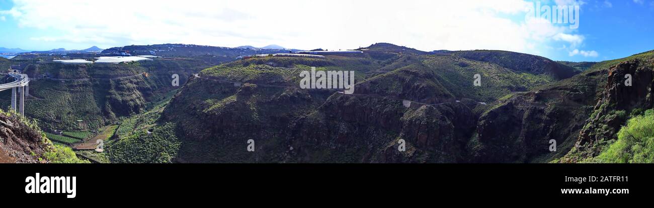 Gran Canaria has a well-developed road network Stock Photo - Alamy