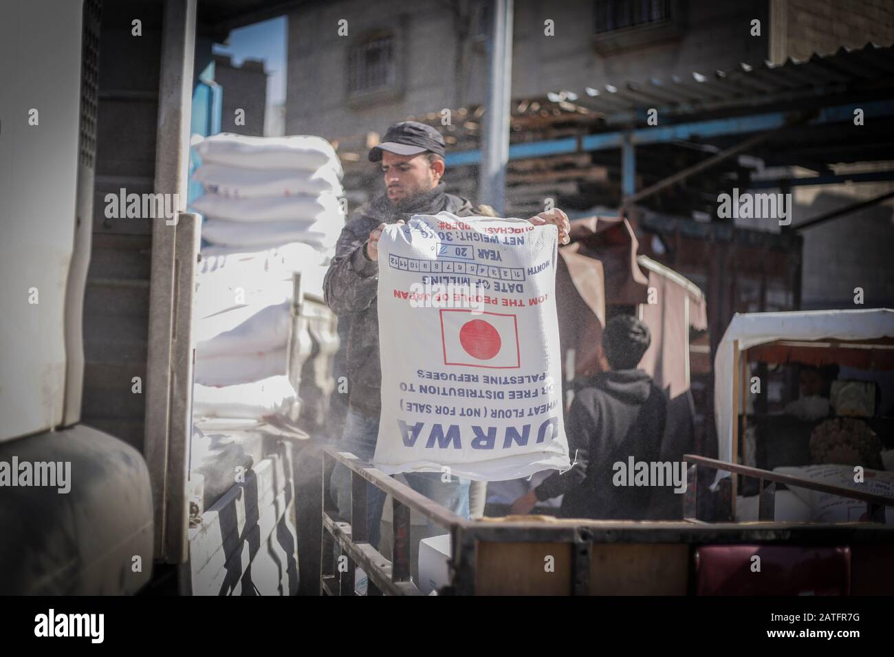 Food sack aid hi-res stock photography and images - Alamy