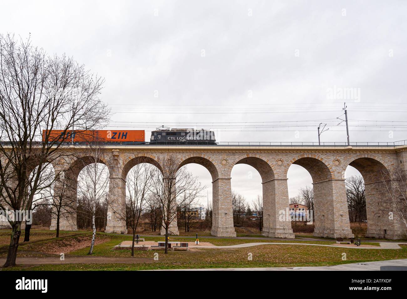 Freight railroad viaduct hi-res stock photography and images - Alamy