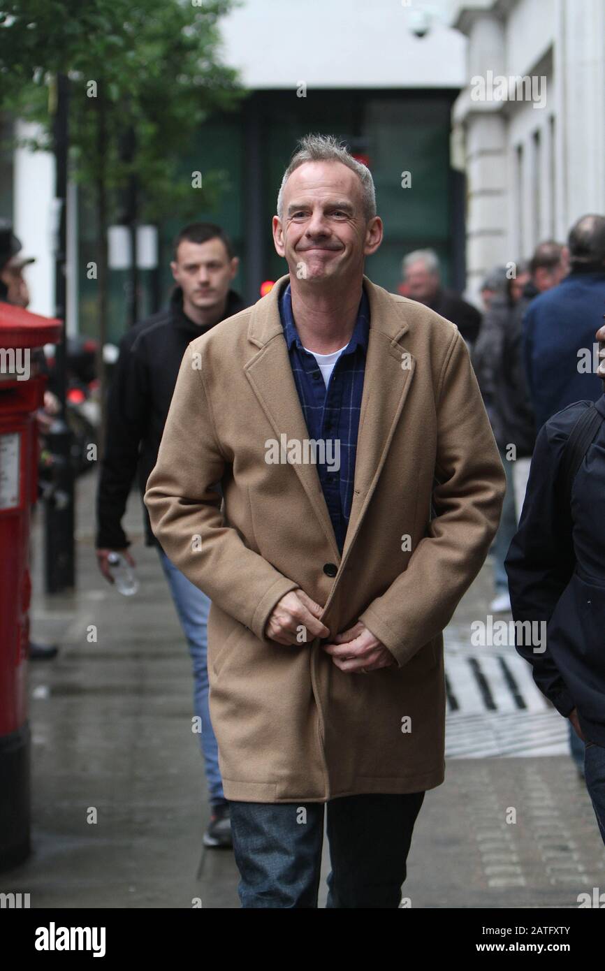 Norman Cook Fatboy Slim just dropprd kids off to meet mum at BBC 01/06 ...