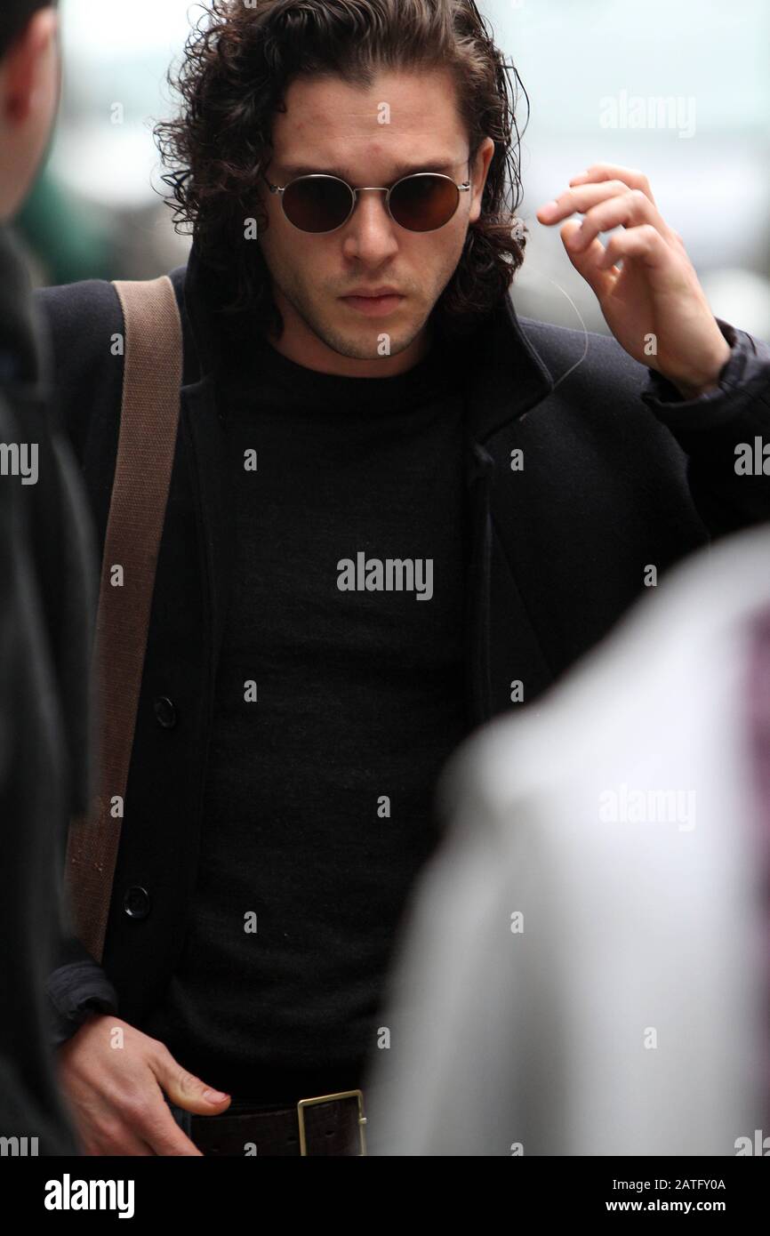 Kit harington hi-res stock photography and images - Alamy