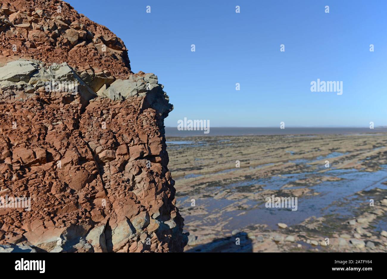 Mercia mudstone sedimentary rocks at Helwell Bay in the Severn estuary ...