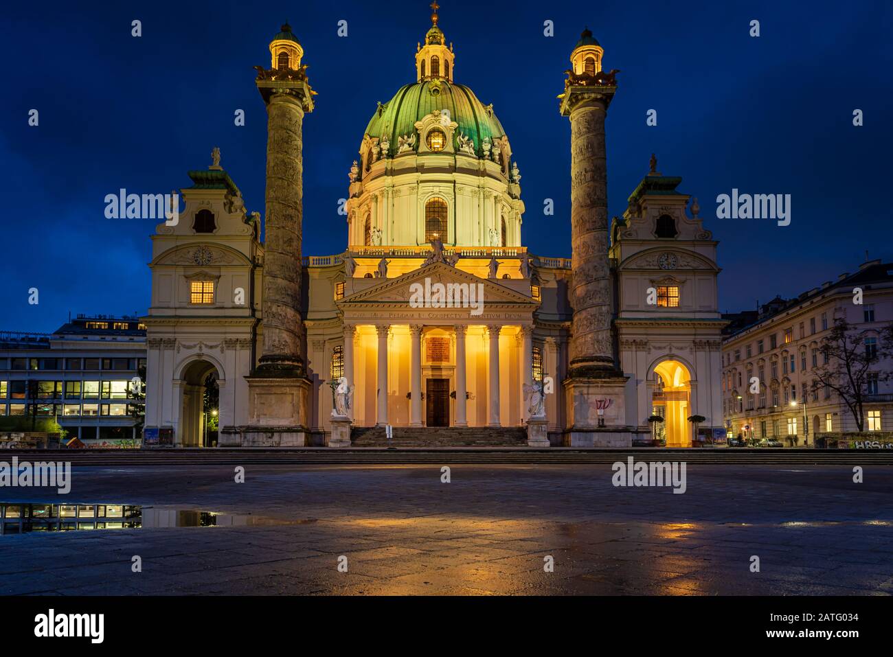 Karlskirche hi-res stock photography and images - Alamy