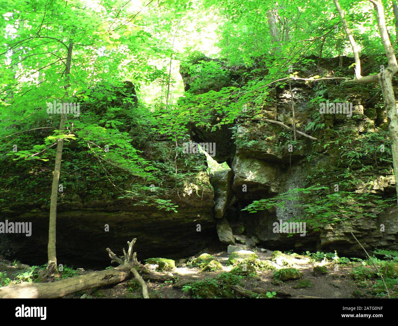 Cliff, John Bryan State Park, Ohio Stock Photo - Alamy
