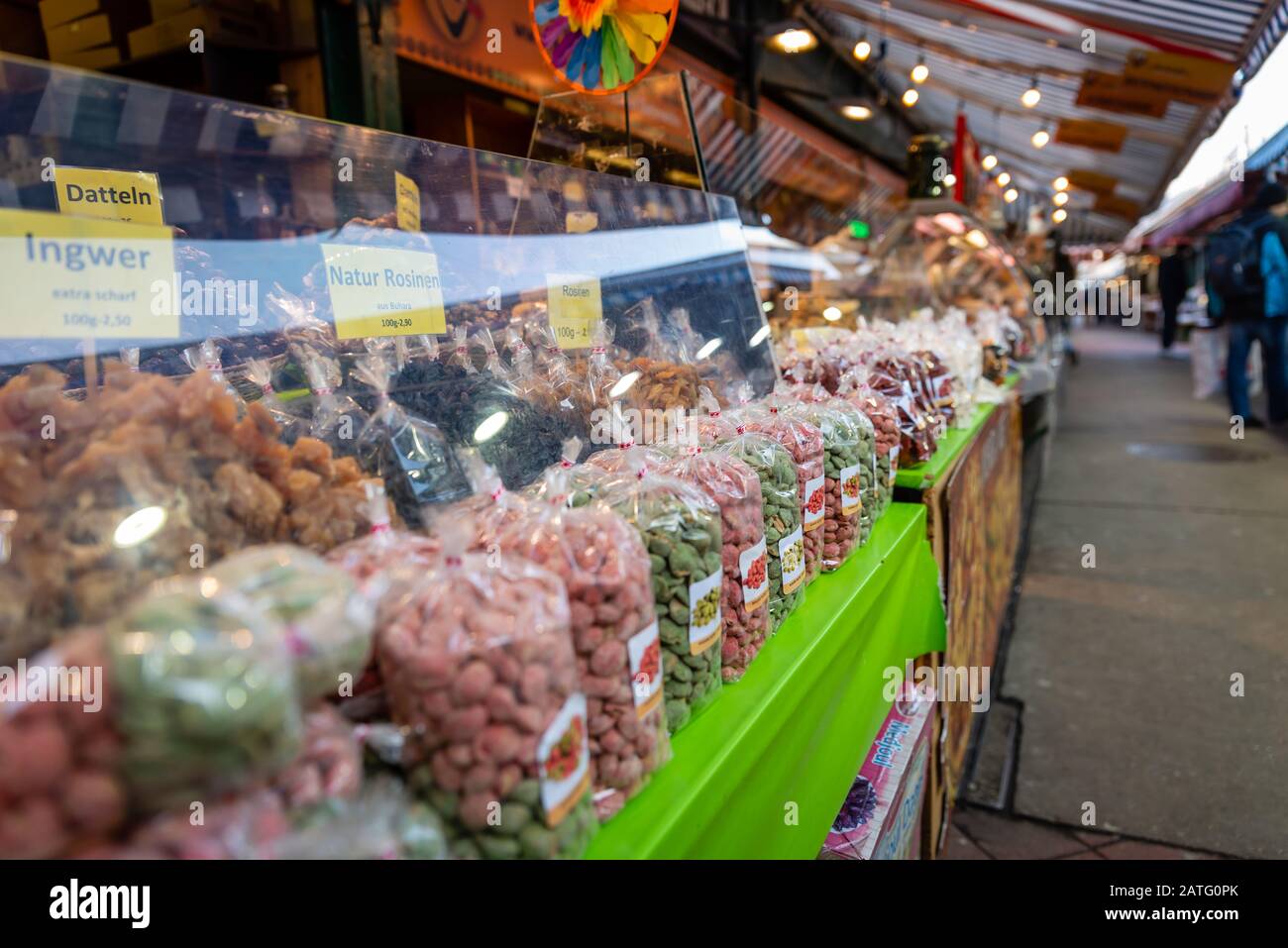 Naschmarkt vienna hi-res stock photography and images - Alamy