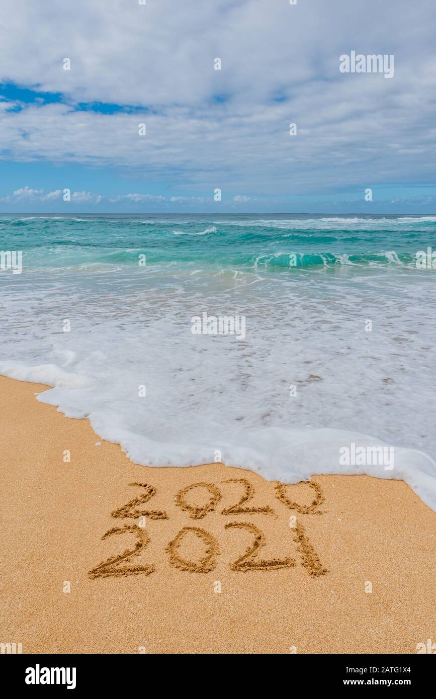 Come away 2020 hi-res stock photography and images - Alamy