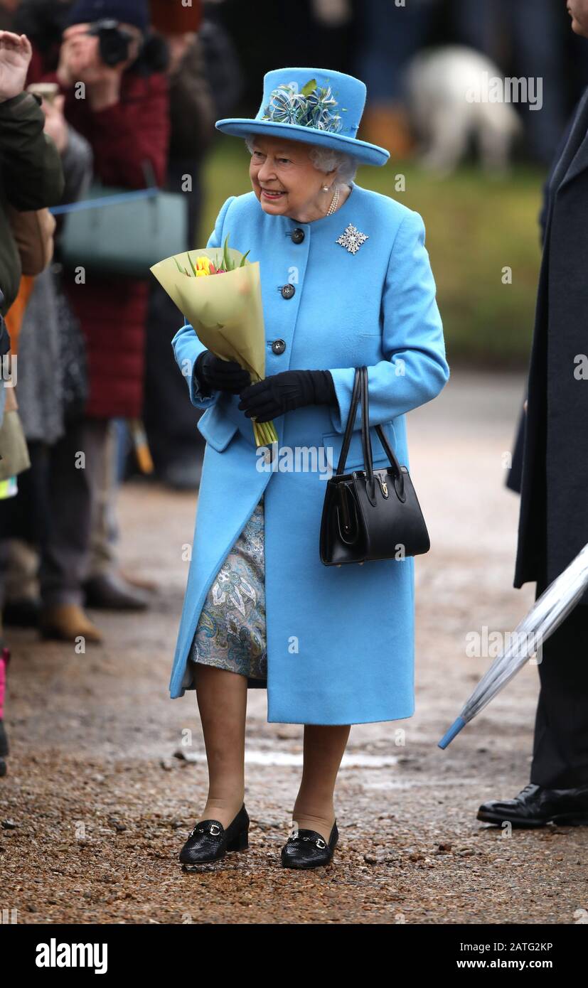 Royalty queen elizabeth ii church hi-res stock photography and images ...