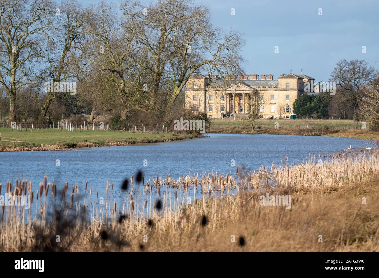 Lake leading up to Croome Court Stock Photo - Alamy