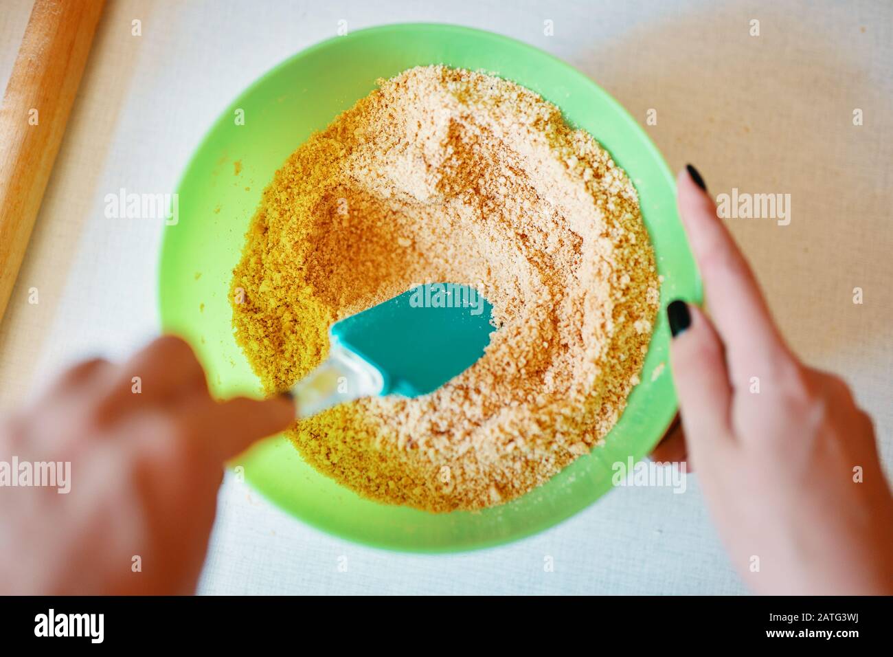 Stir cake dough hi-res stock photography and images - Alamy
